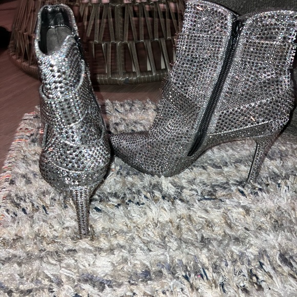 Jessica Simpson | Shoes | 75 Jessica Simpsons Bedazzled Booties | Poshmark